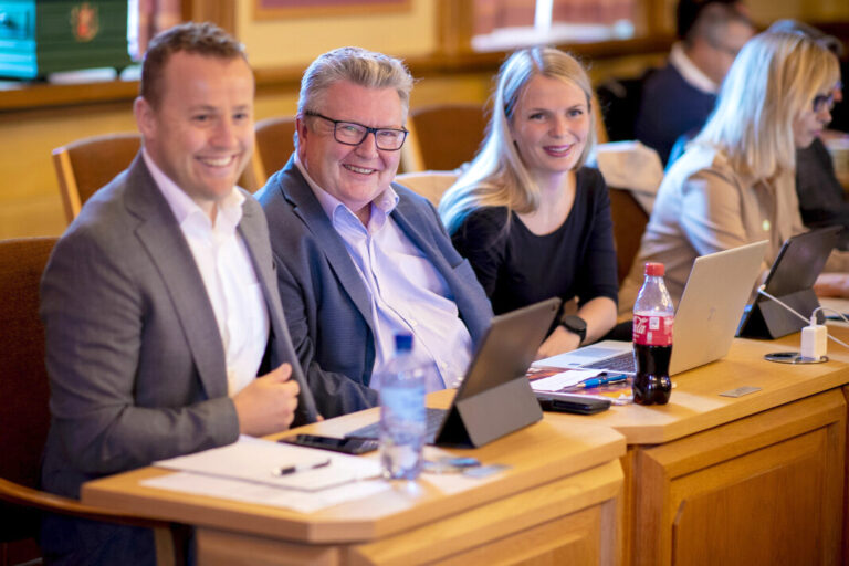 Nominasjonsmøte 26. november: Disse stiller til valg for FrP i Drammen ...