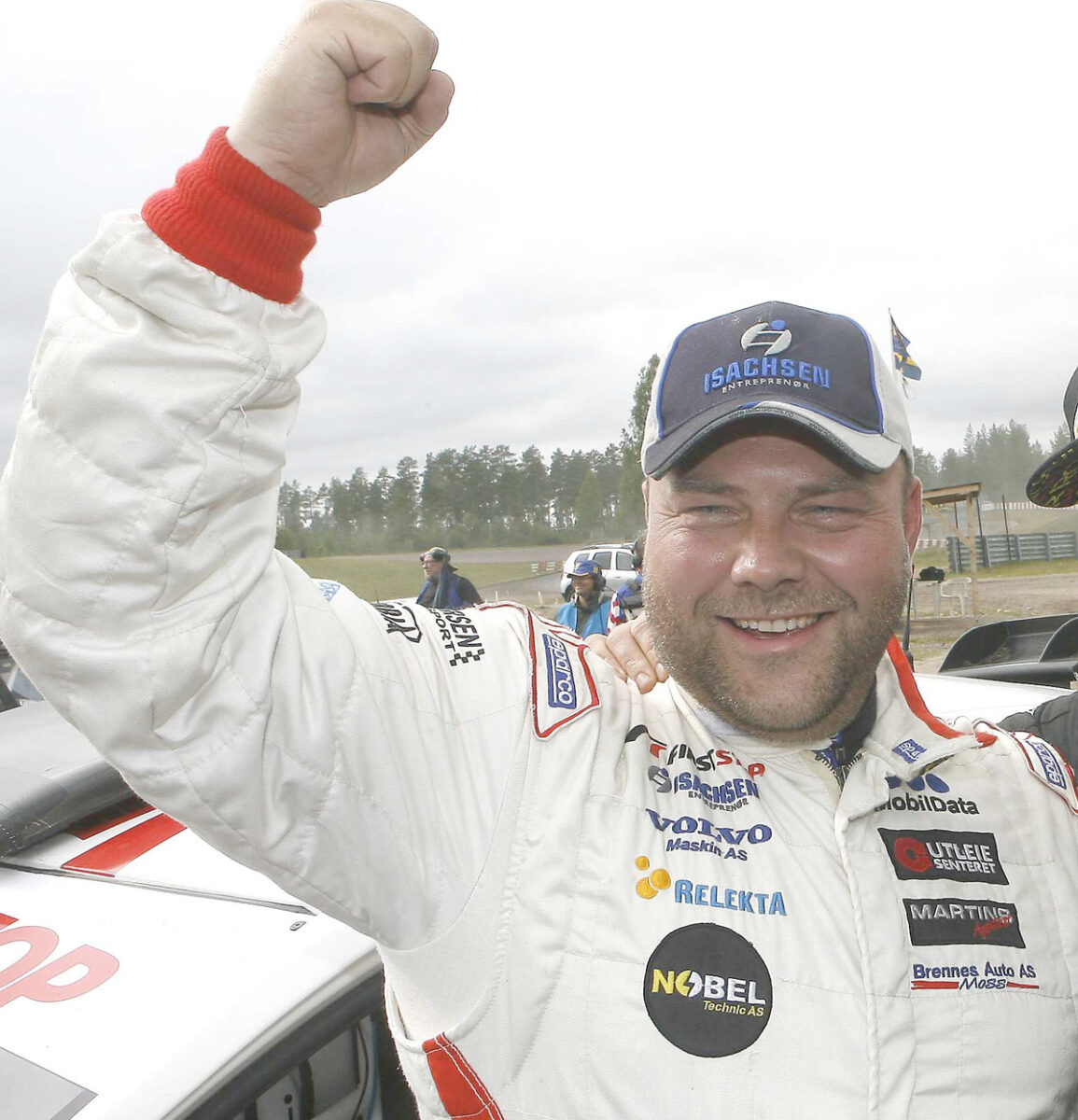 Sverre Isachsen gjør comeback i bilsporten til helgen - Eikernytt.no